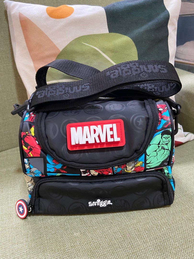Smiggle marvel lunchbag on Carousell