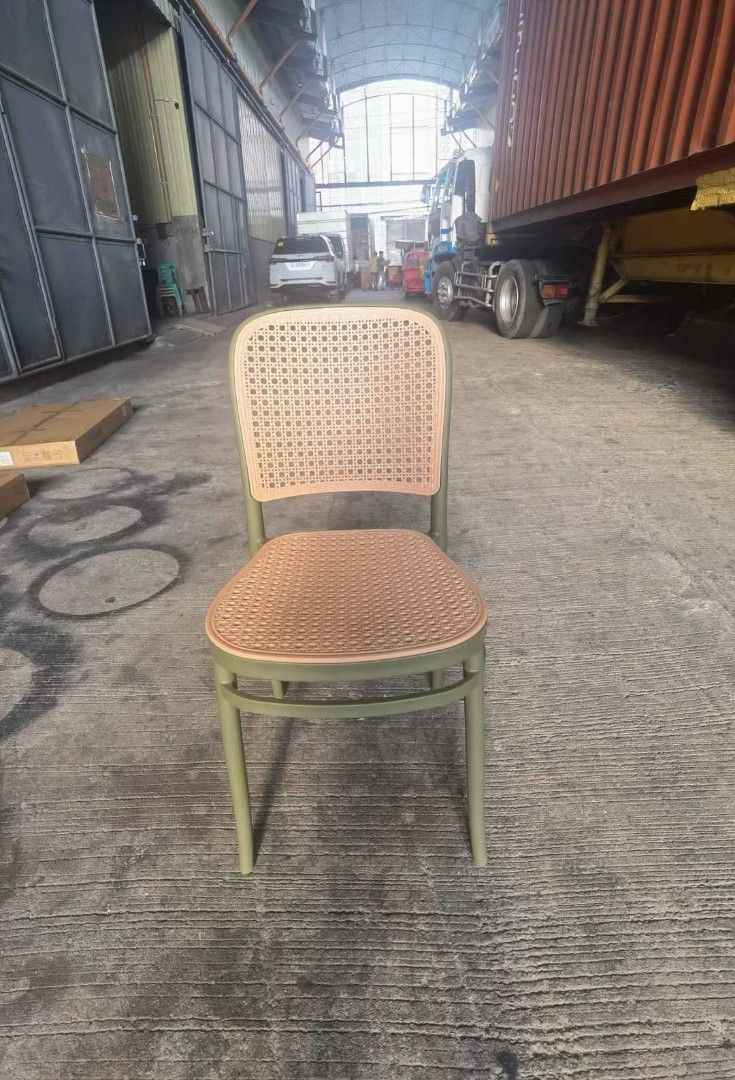 Solihiya rattan chair on Carousell