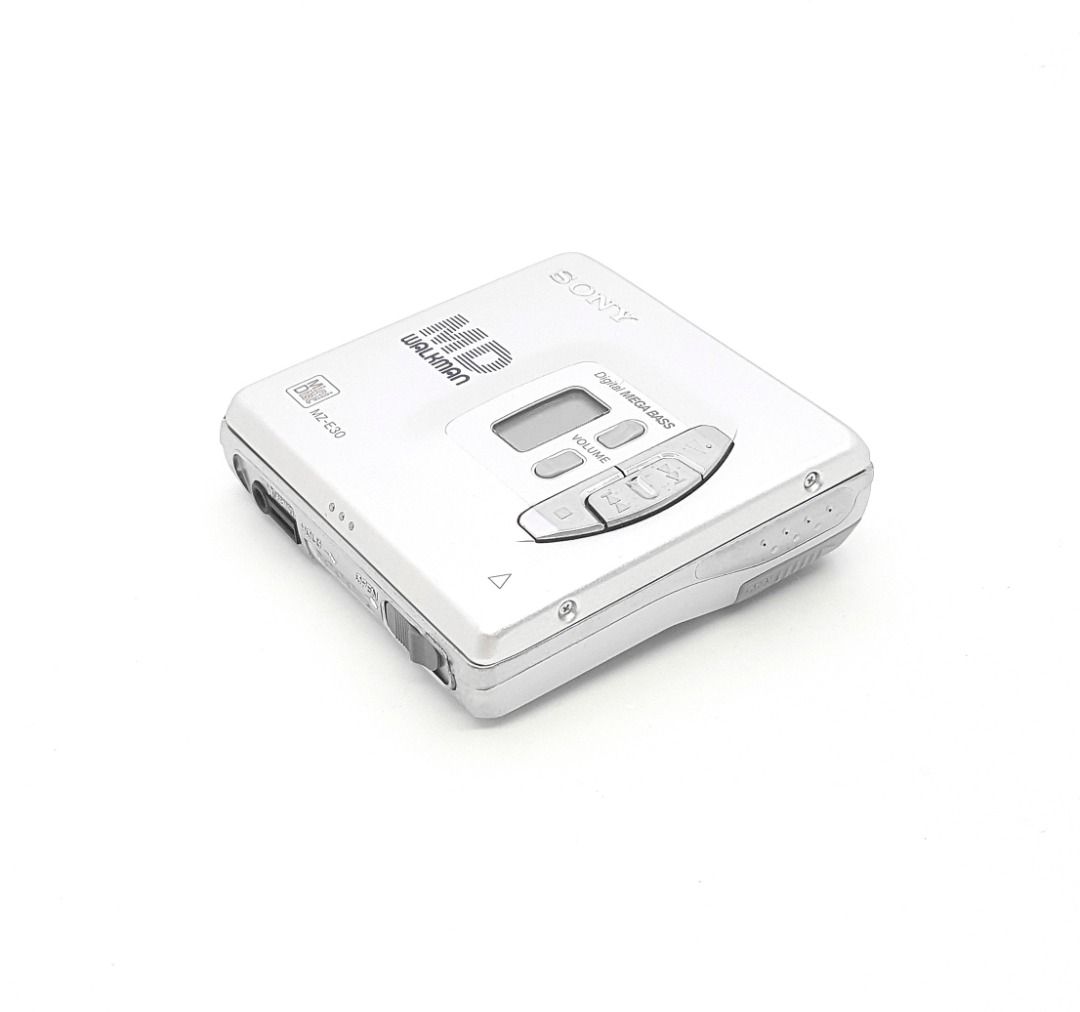 SONY MD Walkman MZ-E30 Portable MiniDisc Player In Excellent Working ...