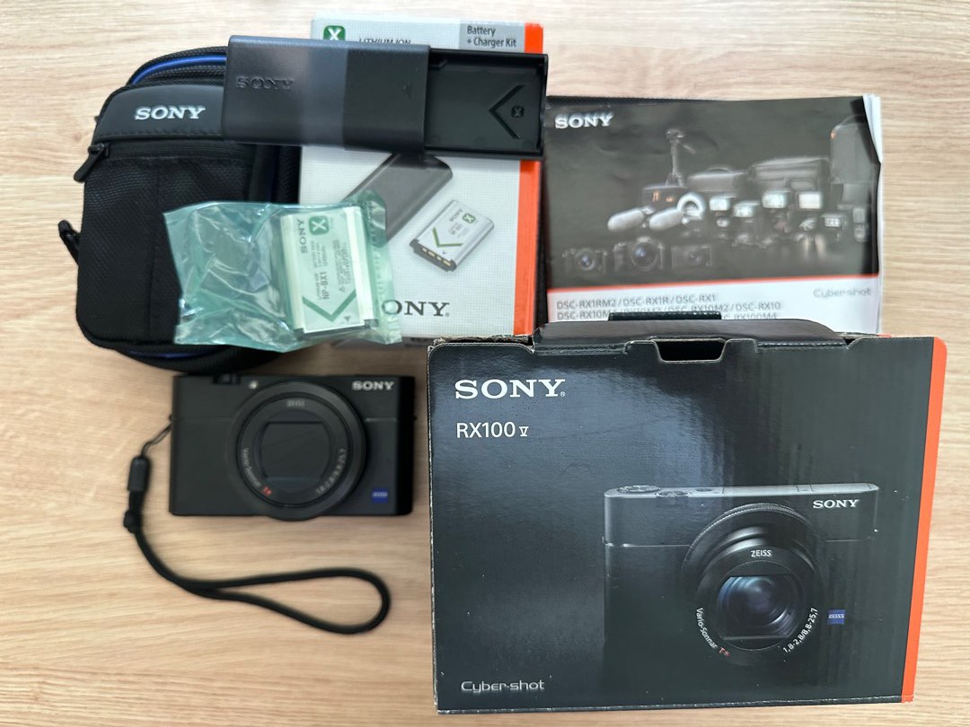 Sony RX100 M5A, Photography, Cameras on Carousell
