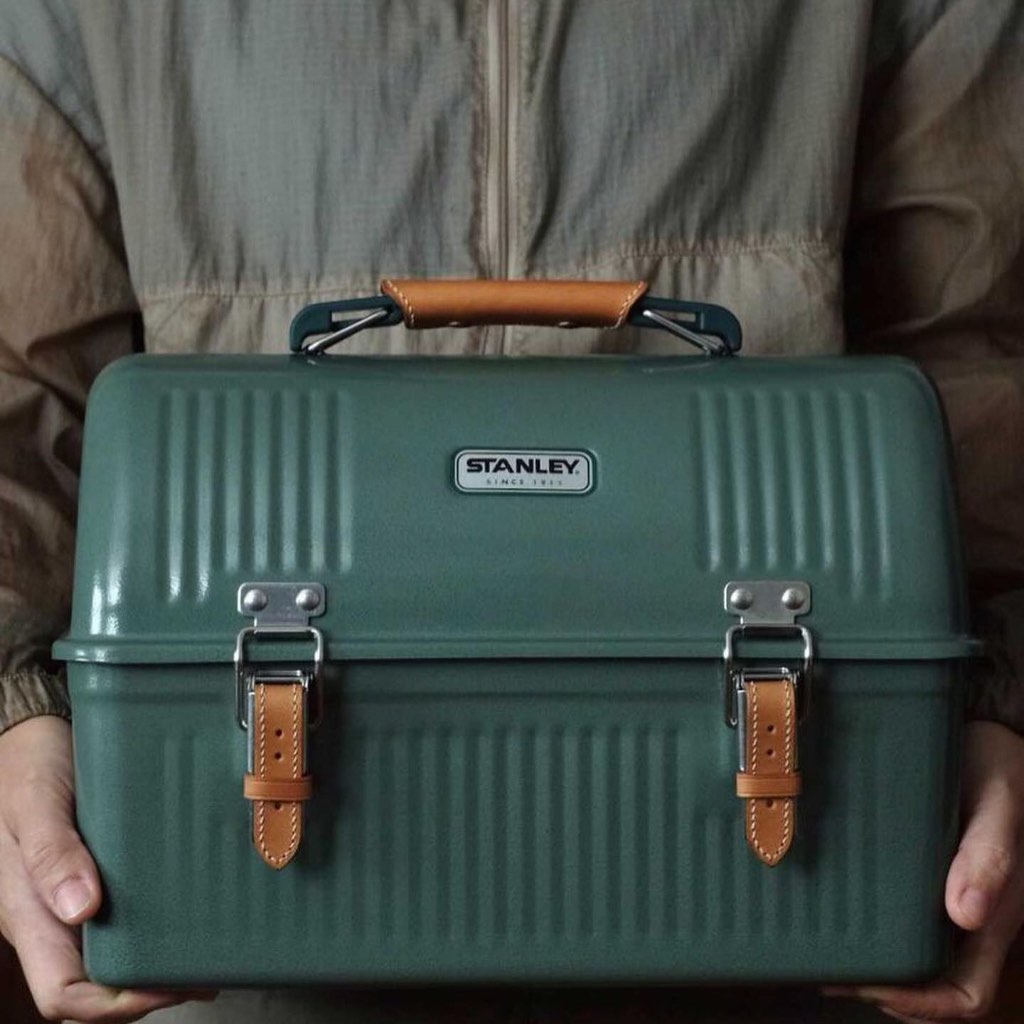 Stanley CLASSIC LUNCH BOX 10 QT FULL SET, Furniture & Home Living ...