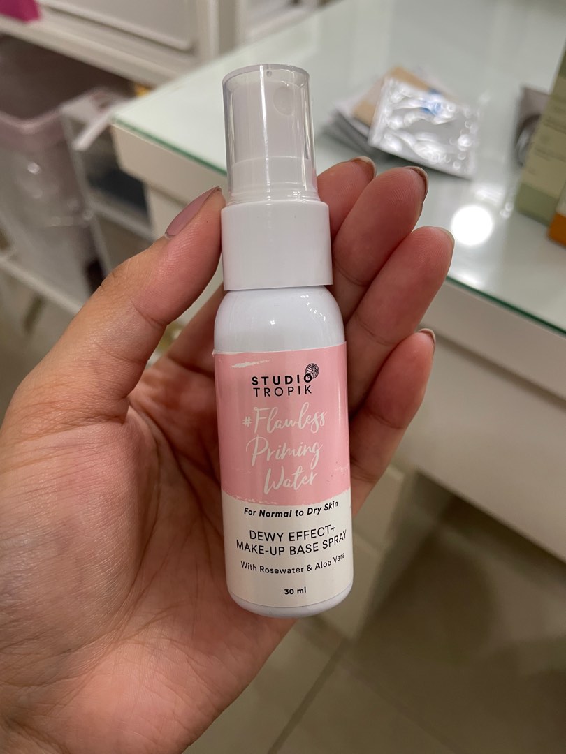 Studio Tropik Flawless Priming Water Setting Spray, Kesehatan ...