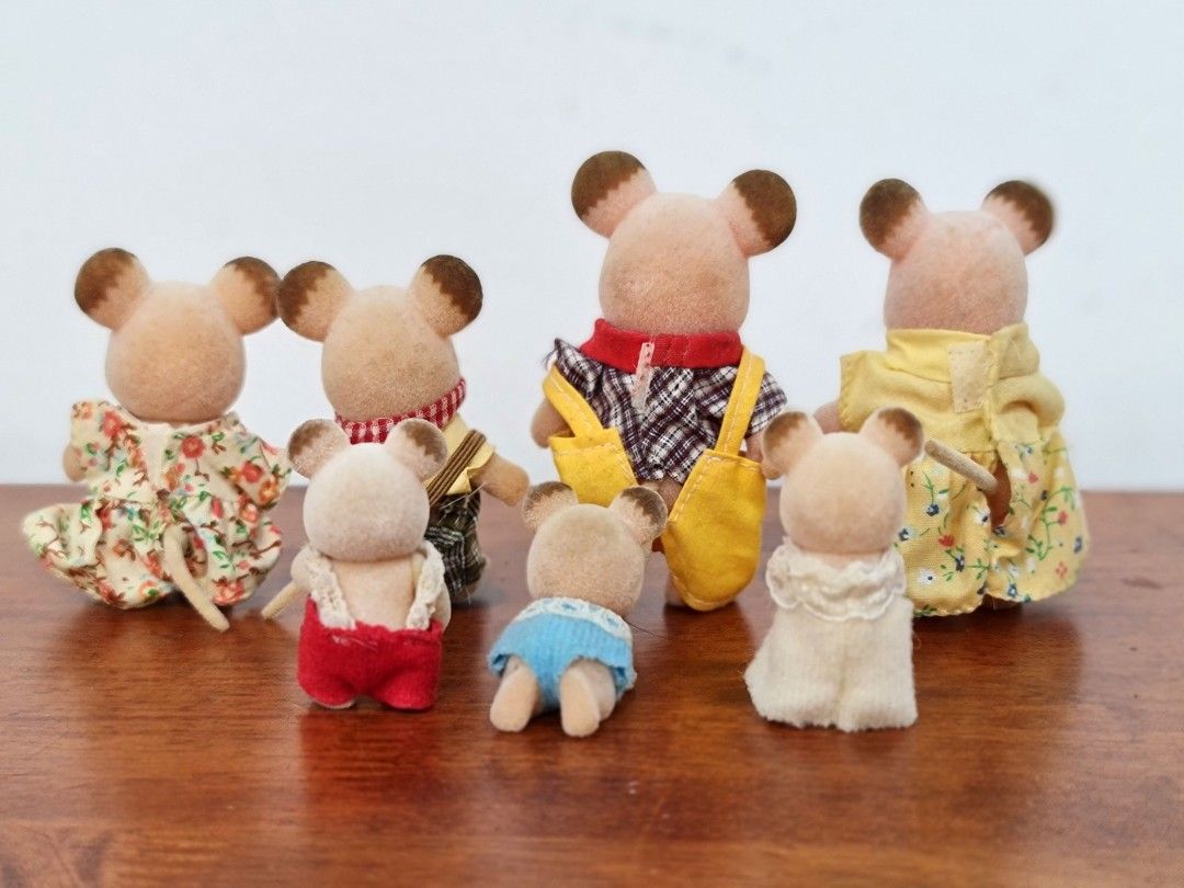 Sylvanian Families Fielding Field Mouse Family, Hobbies & Toys, Toys ...