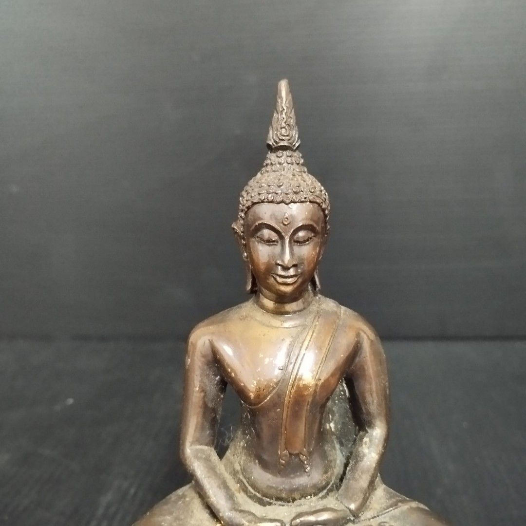 Thai bucha meditating Buddha, Hobbies & Toys, Memorabilia ...