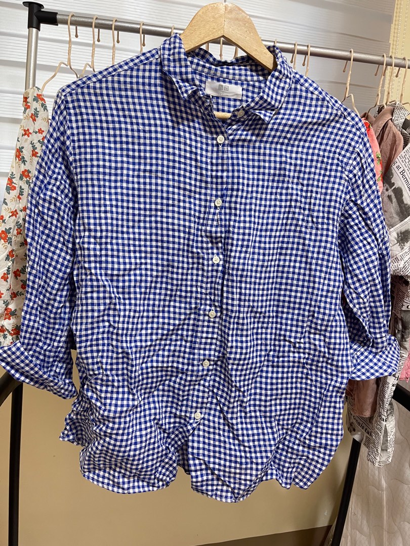 Uniqlo Gingham longsleeve, Women's Fashion, Tops, Longsleeves on Carousell