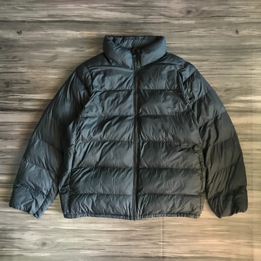 Uniqlo Puffer Jacket, Fesyen Pria, Pakaian , Atasan di Carousell