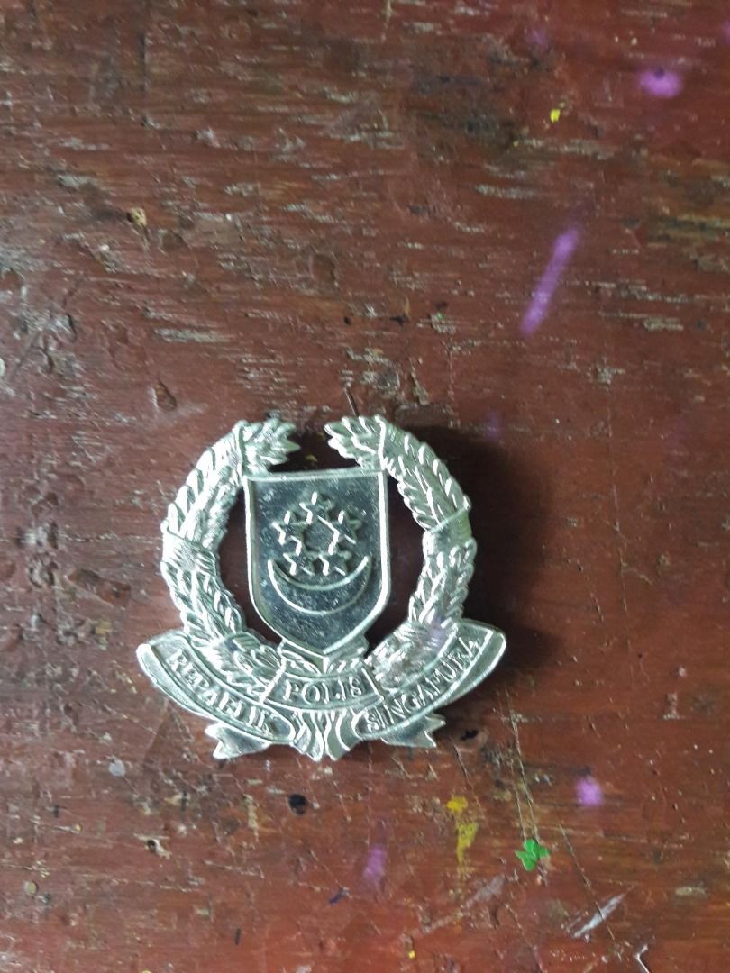 VINTAGE SPF POLICE CAP BADGE WITHout PIN, Hobbies & Toys, Memorabilia ...