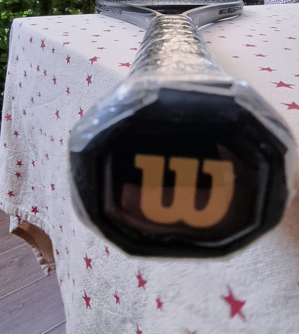 Wilson Blade 93, L2, Sports Equipment, Sports & Games, Racket & Ball ...