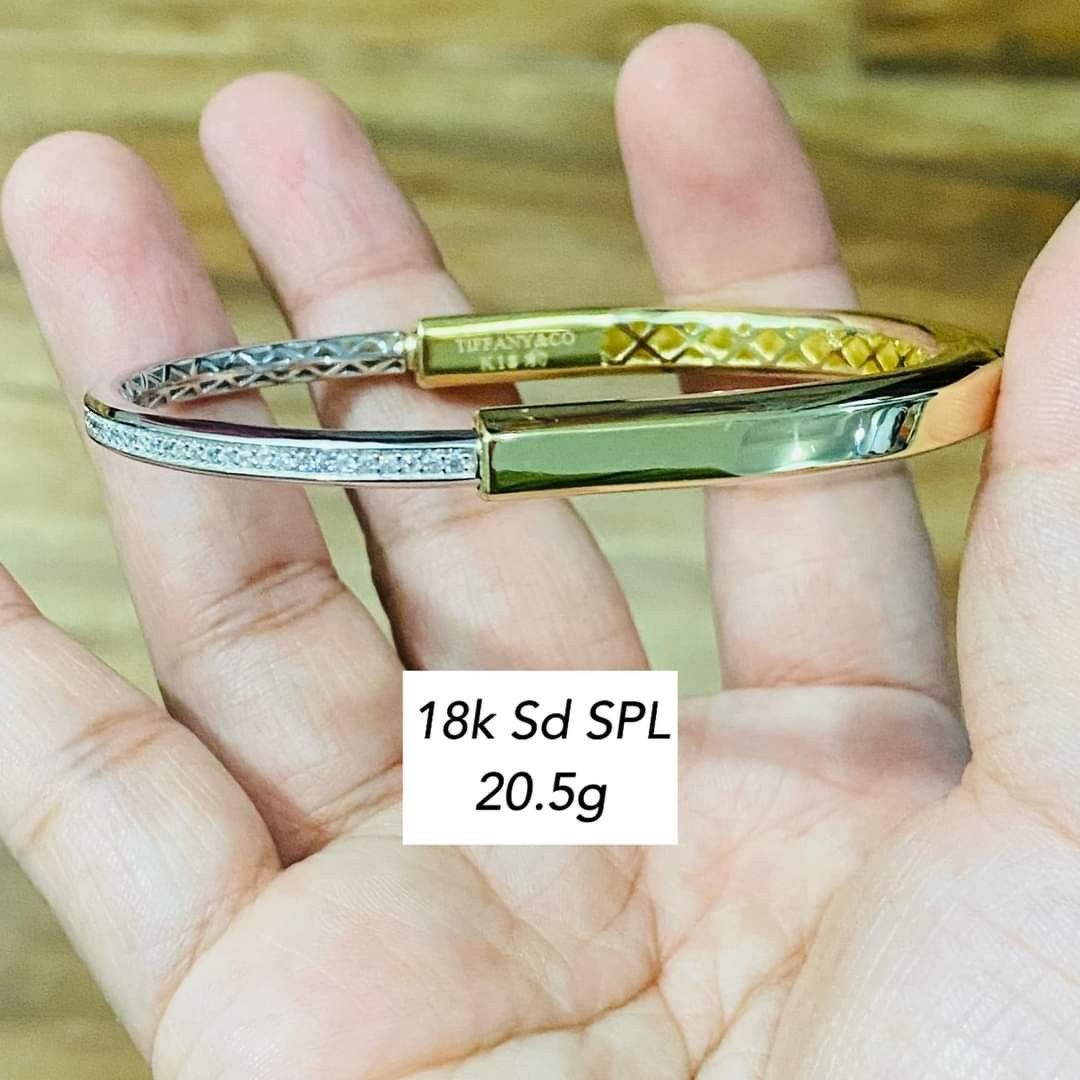 18k T lock Bangle on Carousell