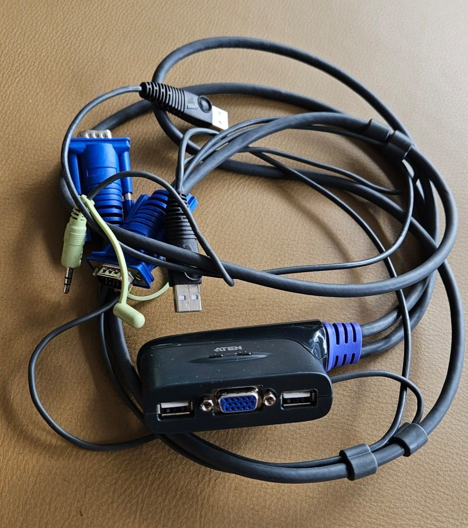 2 PORT USB KVM SWITCH, Computers & Tech, Parts & Accessories, Other Accessories on Carousell