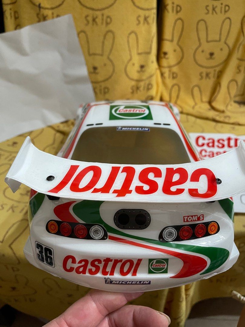 代上色剛完成 全新 1/10 豐田 Toyota Castrol Tom,s supra 2000 RC上色車殻, 興趣及遊戲, 玩具 ...