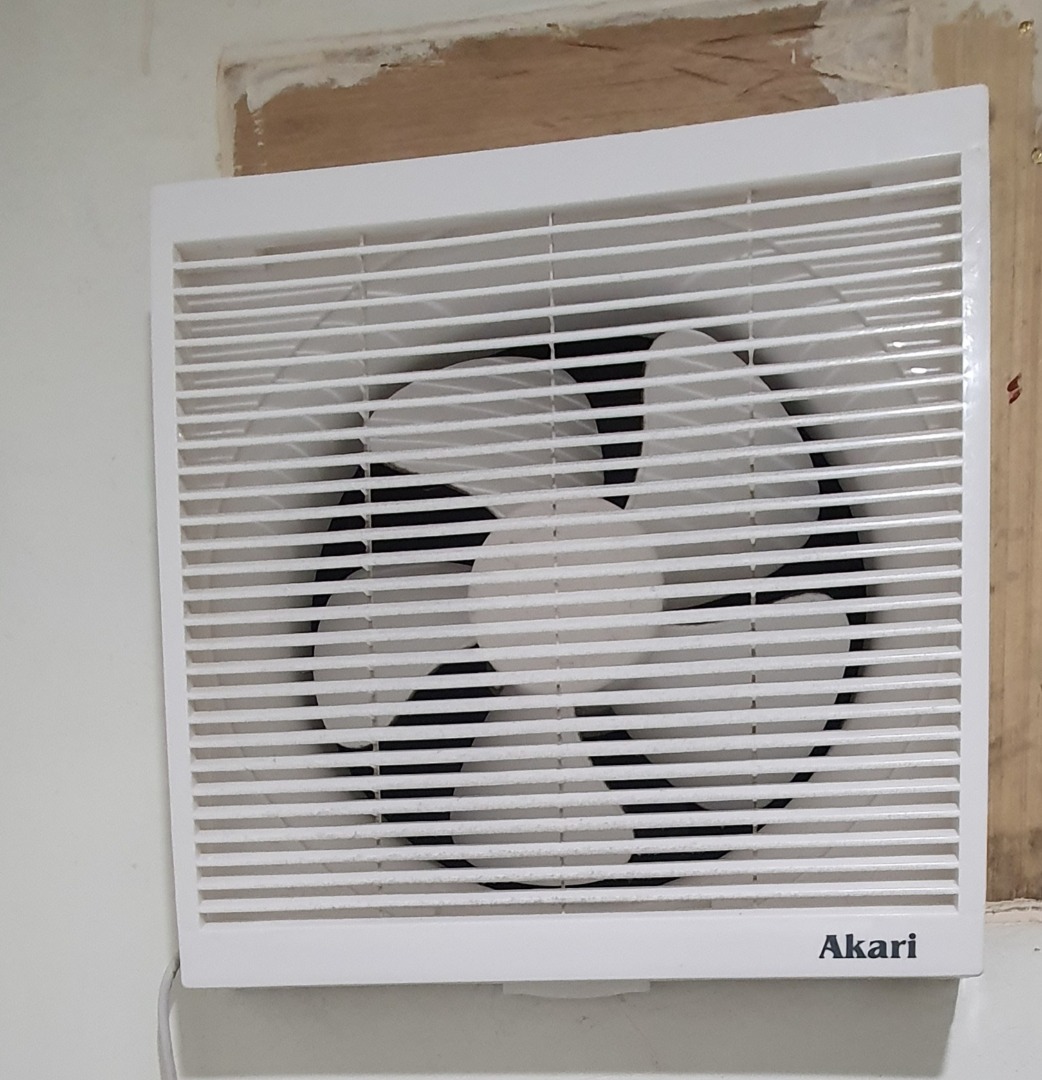 Akari 12Inches Louver Type Wall Exhaust Fan on Carousell