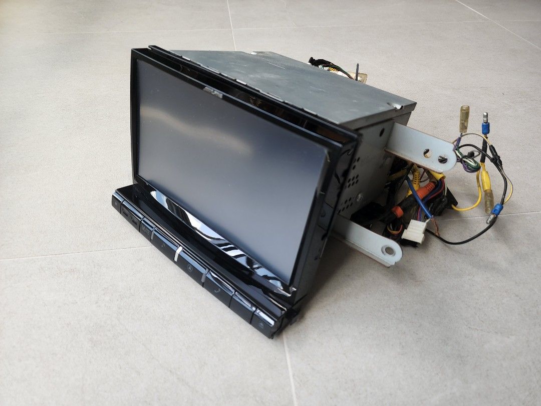 Estima Alpine X009 GPS head unit, remote and console panel for Estima ...