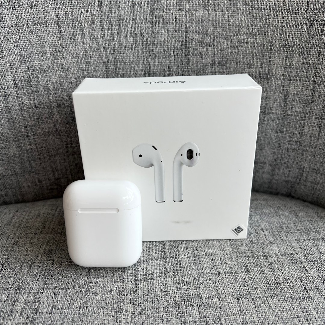 Apple Airpods 1, Audio, Earphones on Carousell