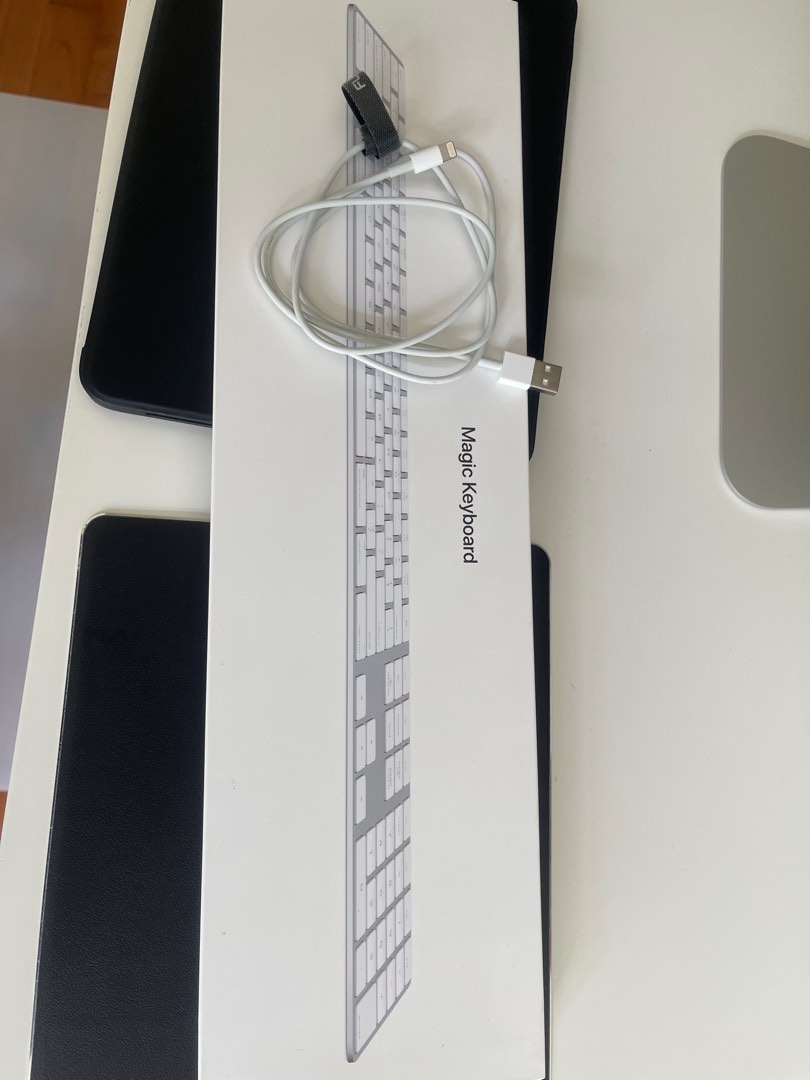 Apple Magic Keyboard (with numeric keypad), Computers & Tech, Parts & Accessories, Computer ...