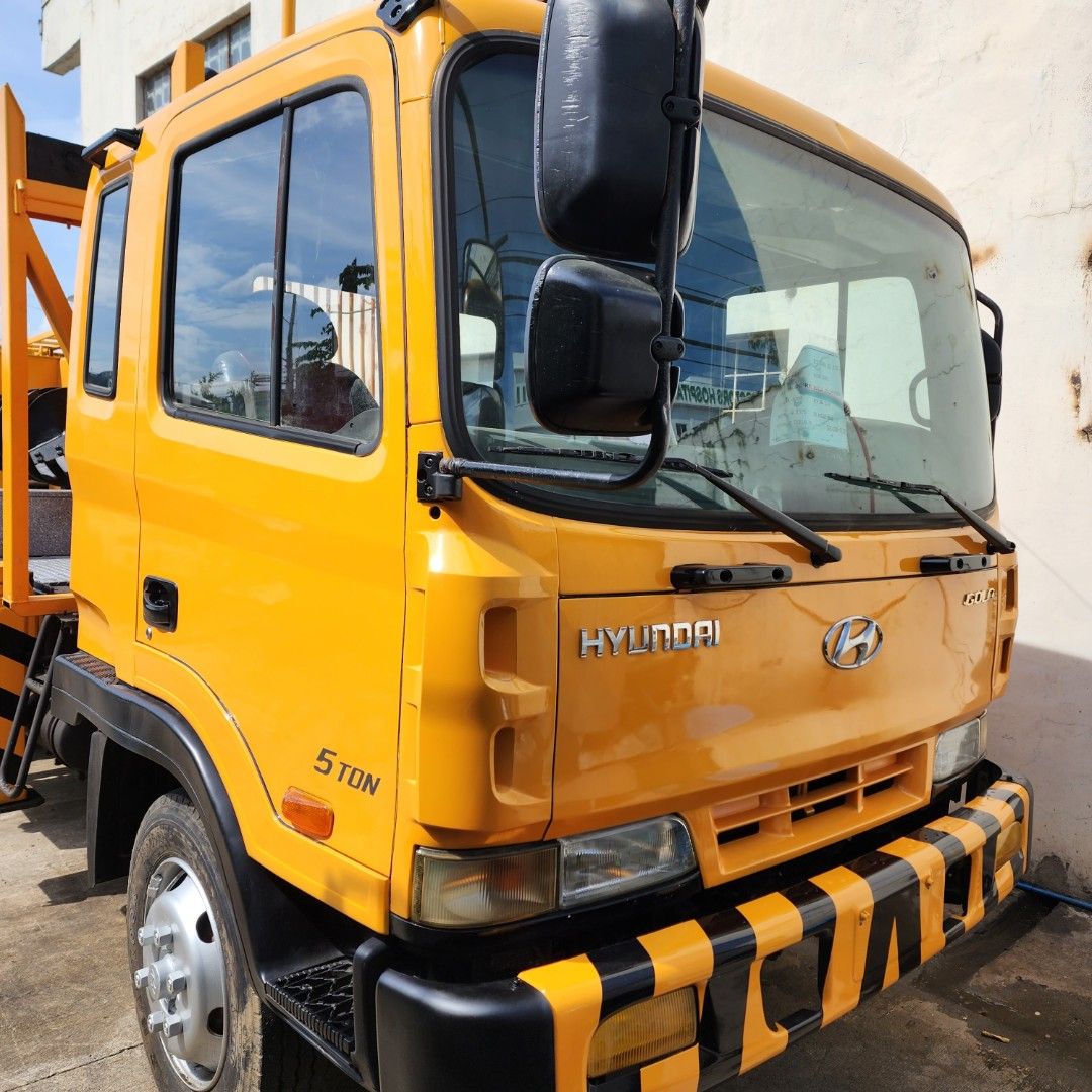 Auger Crane Boom Truck, Special Vehicles, Heavy Vehicles on Carousell