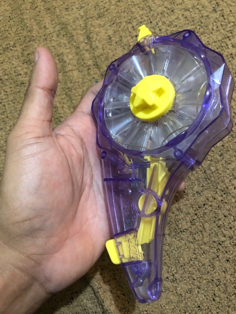 Bead dispenser tool and case on Carousell