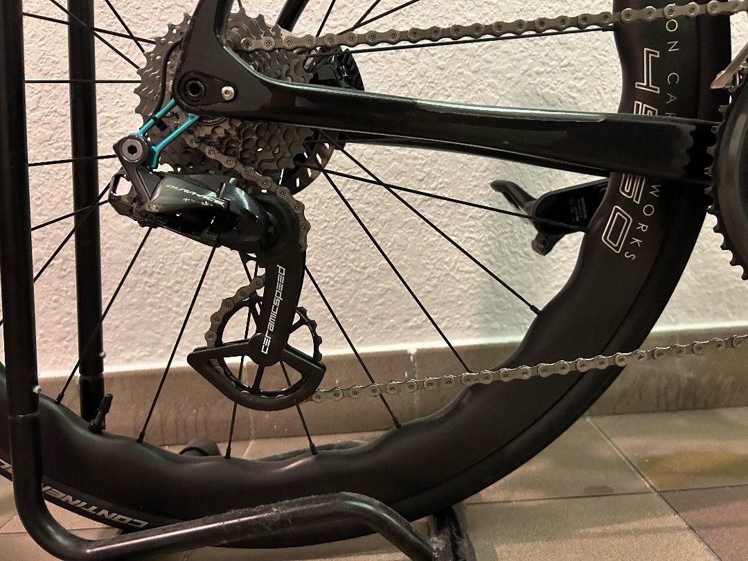 Bianchi 2022 Specialissima Gross Black Top spec for Mountain climbing ...