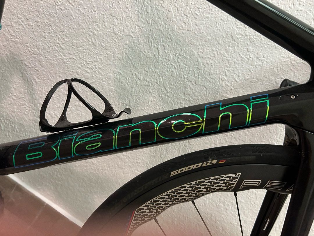 Bianchi 2022 Specialissima Gross Black Top spec for Mountain climbing ...