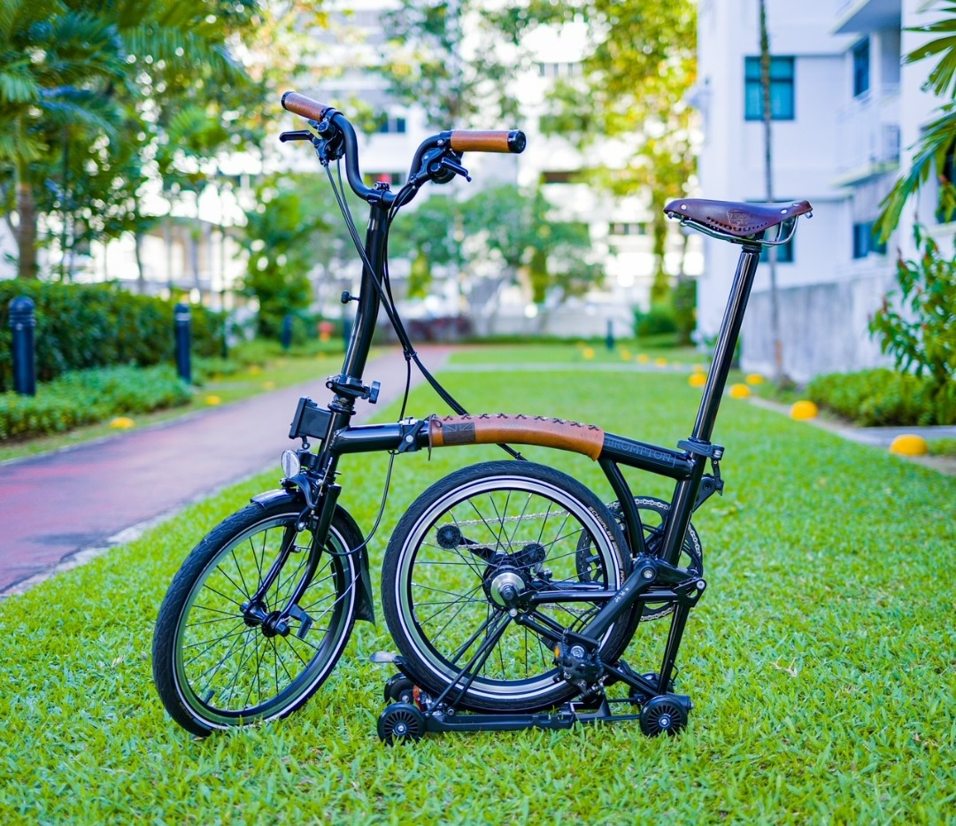 Brompton M6R Black Edition, Sports Equipment, Bicycles & Parts ...