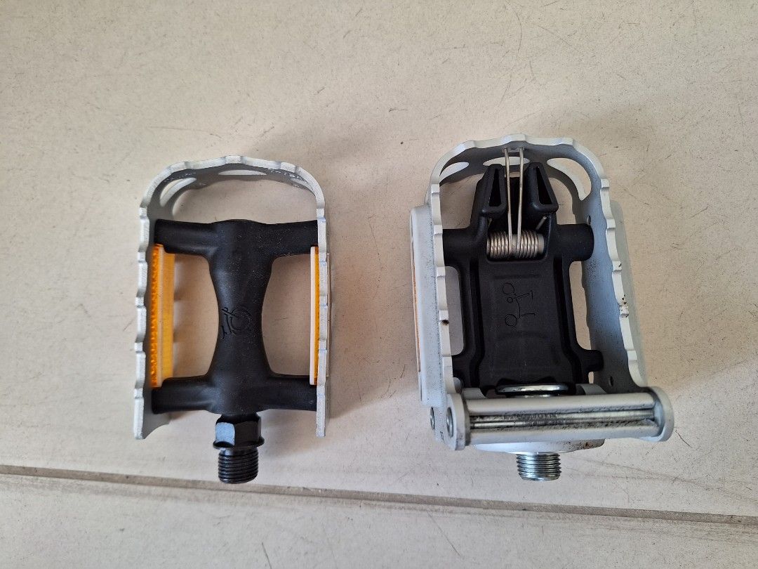 Brompton original pedals, Sports Equipment, Bicycles & Parts, Parts & Accessories on Carousell