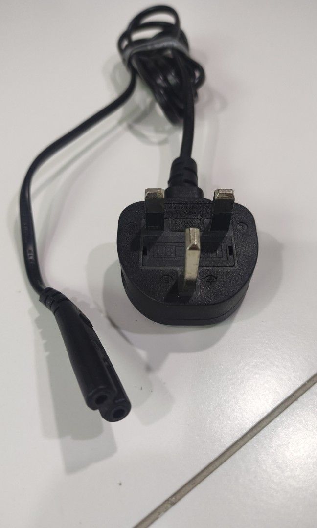 1.8m C7/Figure-8/Infinity/Shot-gun Plug with Local/UK Adapter ...