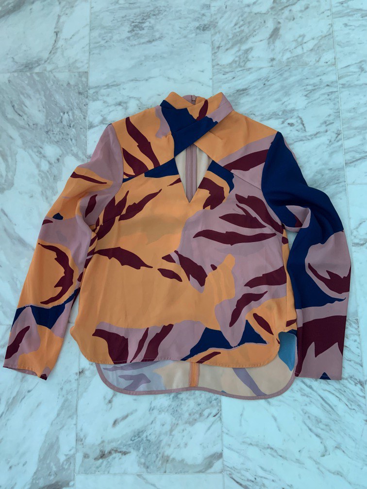 Cmeo collective blouse, Women's Fashion, Tops, Blouses on Carousell