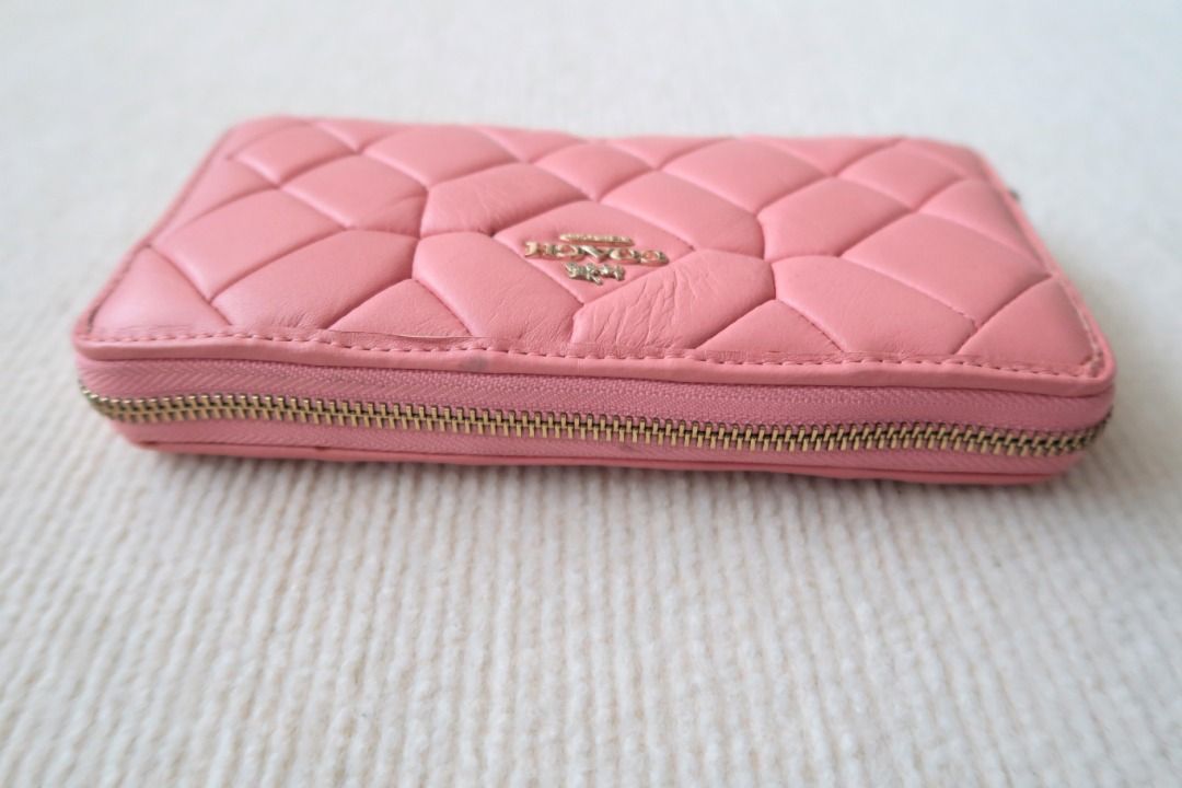 Coach Hexagonal Quilted Leather Long Wallet, Women's Fashion, Bags ...