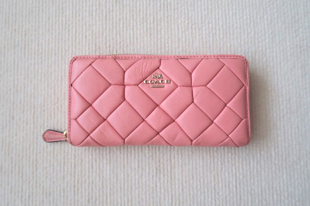 Coach Hexagonal Quilted Leather Long Wallet, Women's Fashion, Bags ...
