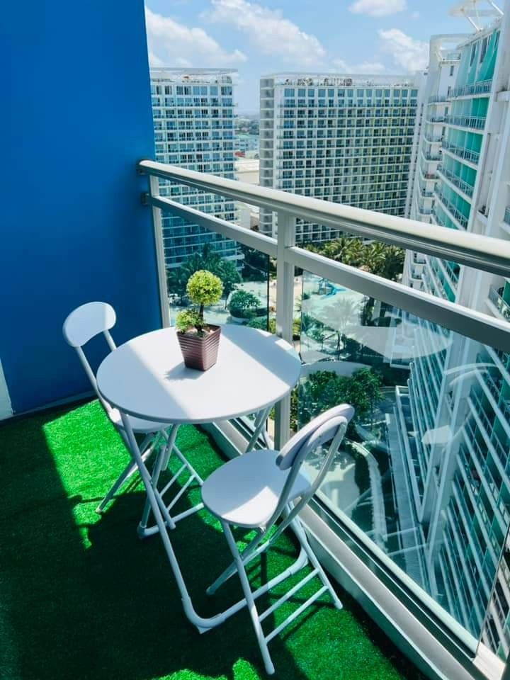 CONDO STAYCATION AZURE URBAN RESORT RESIDENCES PARANAQUE on Carousell