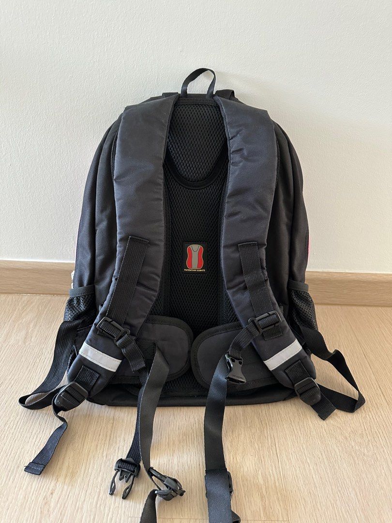 Dr Kong backpack for primary school kids, Men's Fashion, Bags ...