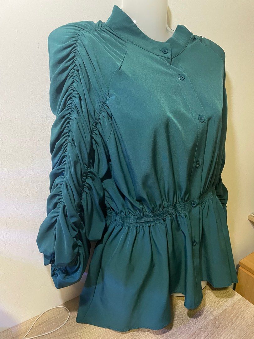 EMERALD GREEN LAYERED SLEEVES BLOUSE, Women's Fashion, Tops ...