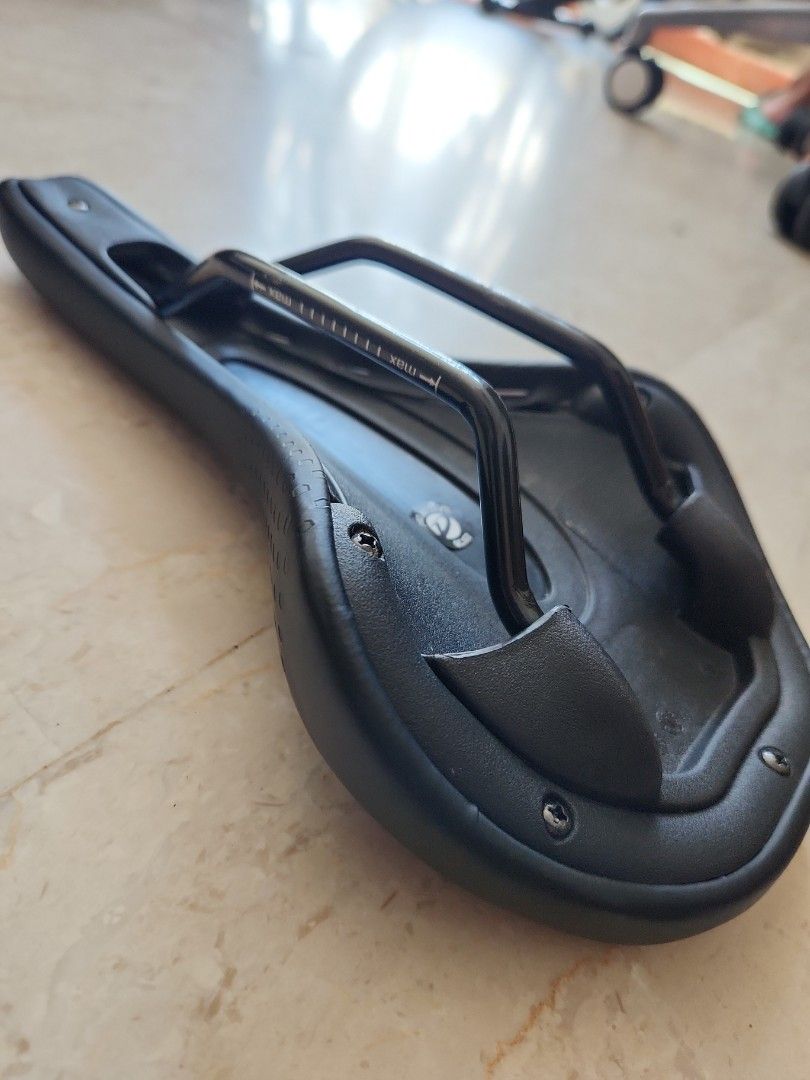Entity Polygon Bicycle seat/saddle, Sports Equipment, Bicycles & Parts ...