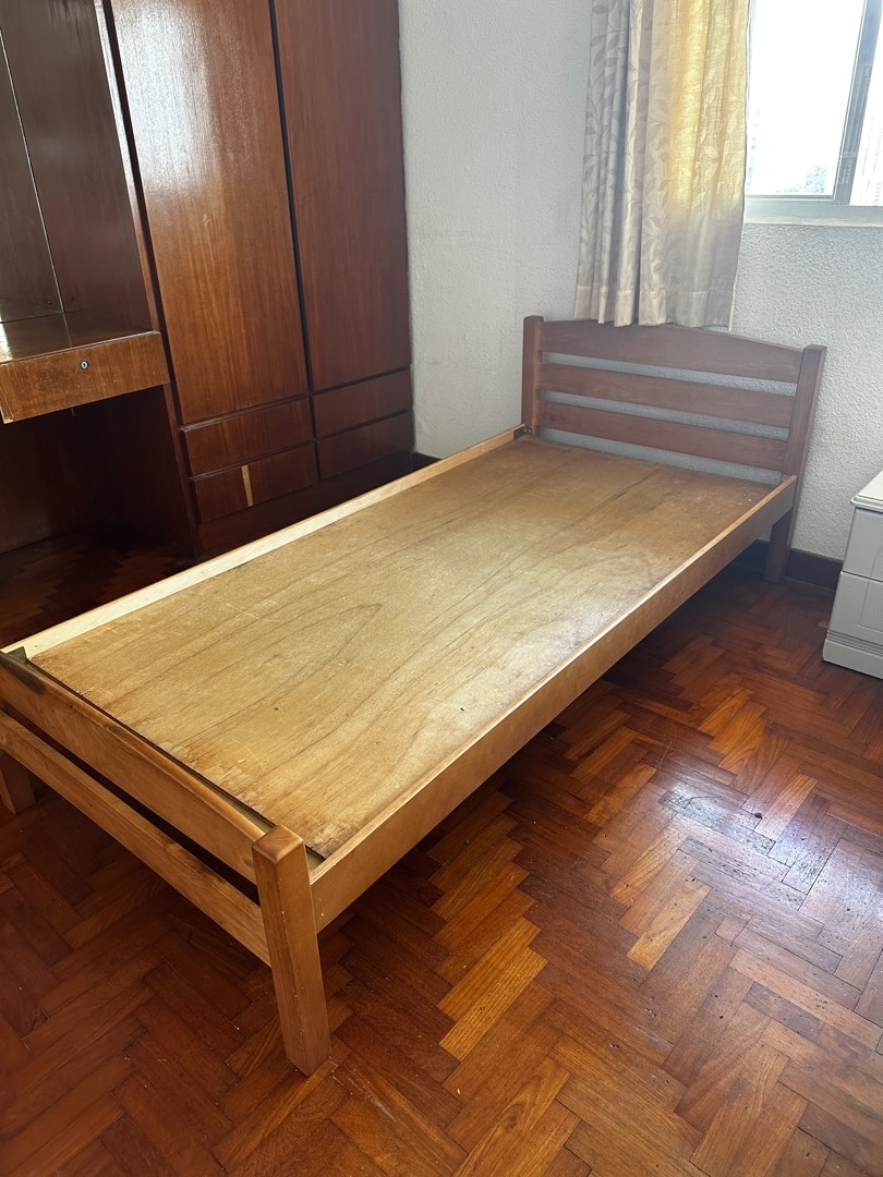 FREE Single Wooden Bed Frame x 2+ 1 Single Mattress, Furniture & Home ...