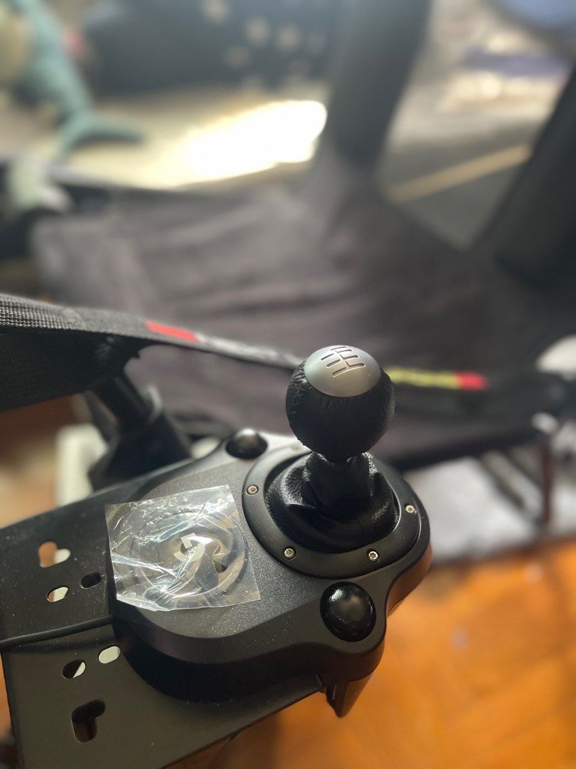 G29 Steering Wheel with Gear Shifter Playseat Full set, Video Gaming ...