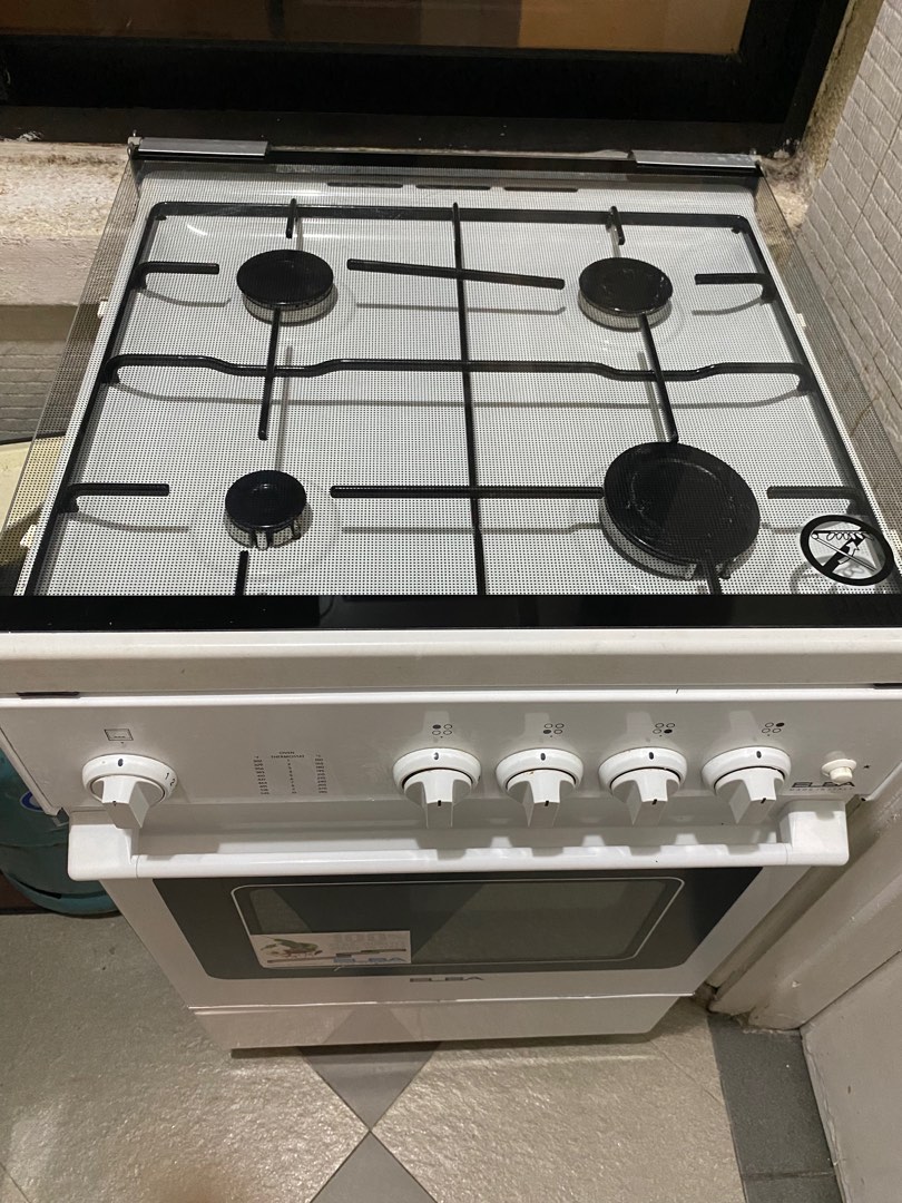 Gas cooker with oven, TV & Home Appliances, Kitchen Appliances, Cookers ...