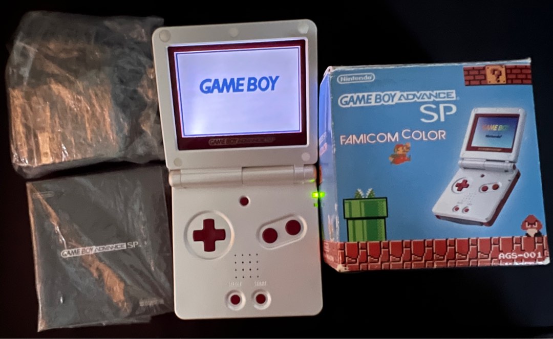 Limited Edition Gameboy Advance SP FAMICON Colour - Complete in Box ...