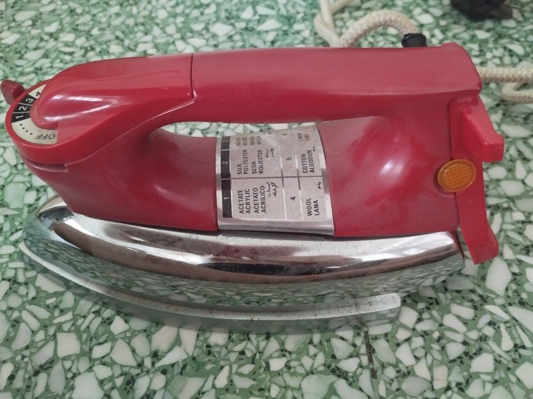 GE iron 1000W, TV & Home Appliances, Irons & Steamers on Carousell