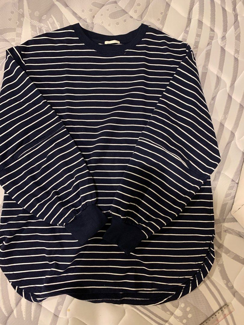 GU UNIQLO KAOS SWEATER LENGAN PANJANG OVERSIZE LENGAN BALON BORDER ...