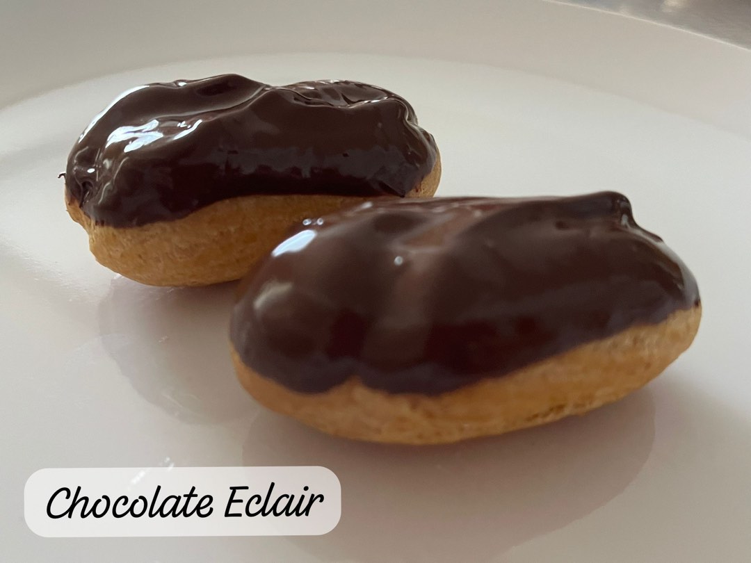 (Halal) Mini Eclair, Food & Drinks, Homemade Bakes on Carousell