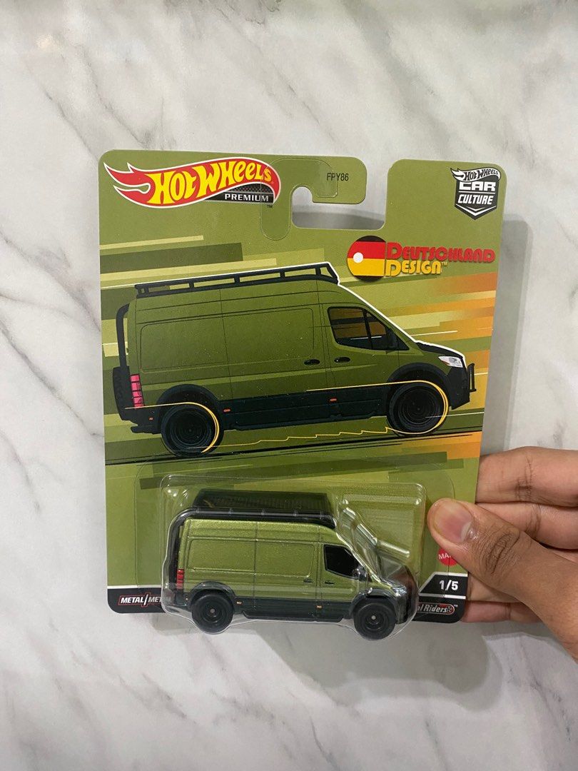 Hot wheels premium Deutchland Design Mercedes-Benz Sprinter, Hobbies ...