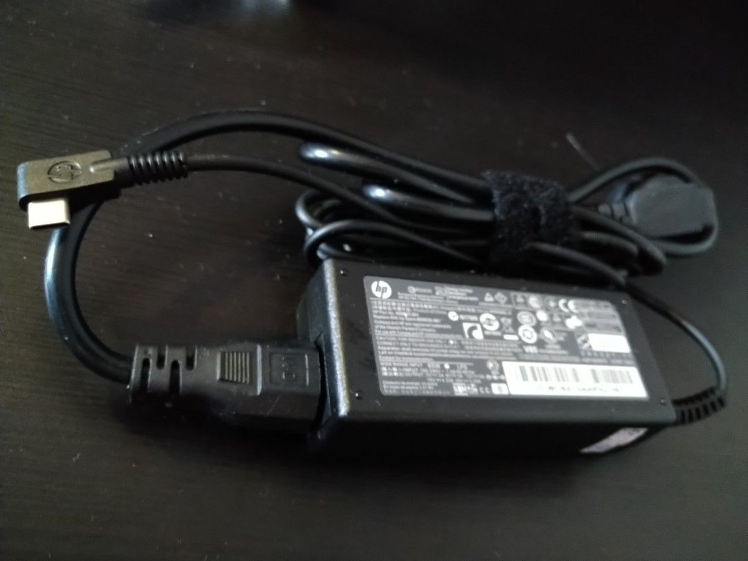 HP laptop charger, Elektronik, Komputer, Laptop di Carousell