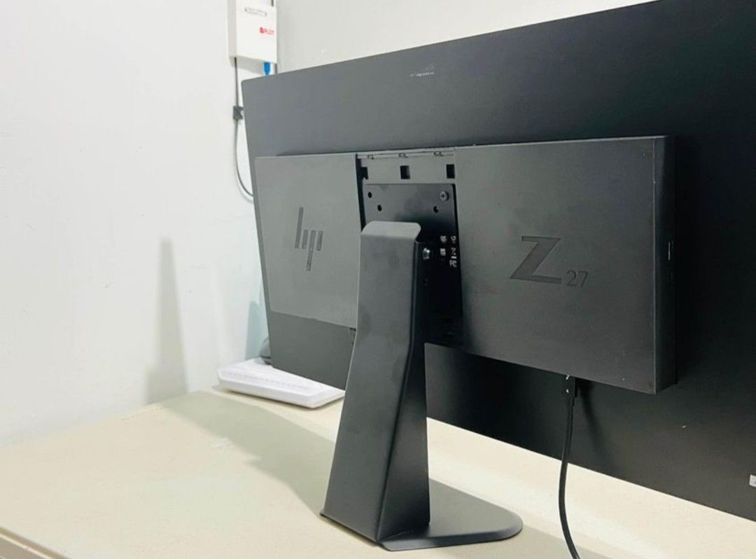 HP Z27n G2 27-inch, Computers & Tech, Desktops on Carousell