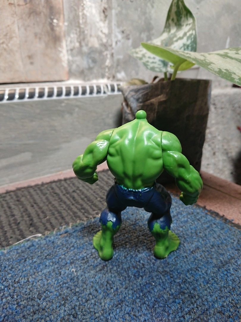 Hulk marvel hasbro, Toys & Collectibles, Mainan di Carousell