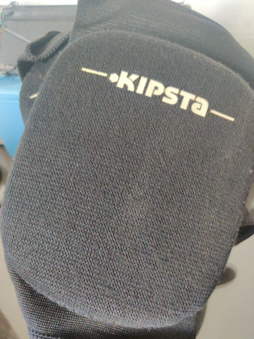 Kipsta Knee Guard, Sports Equipment, Other Sports Equipment and ...