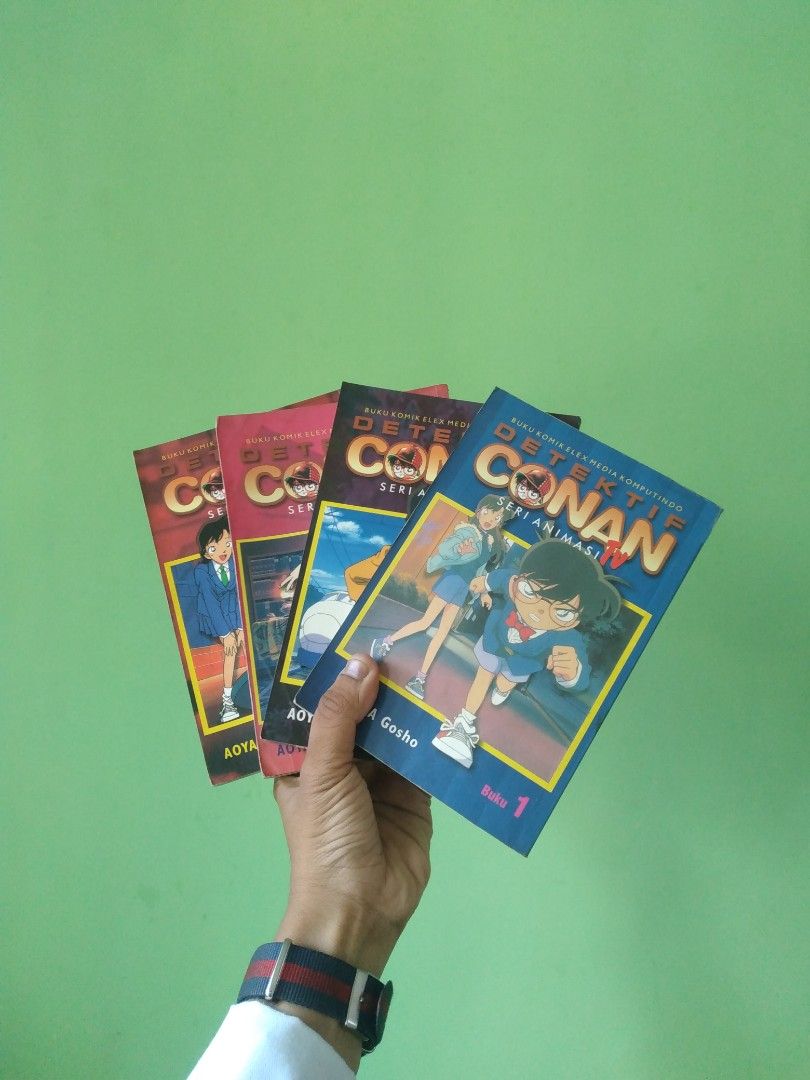Komik Conan, Buku & Alat Tulis, Komik dan Manga di Carousell