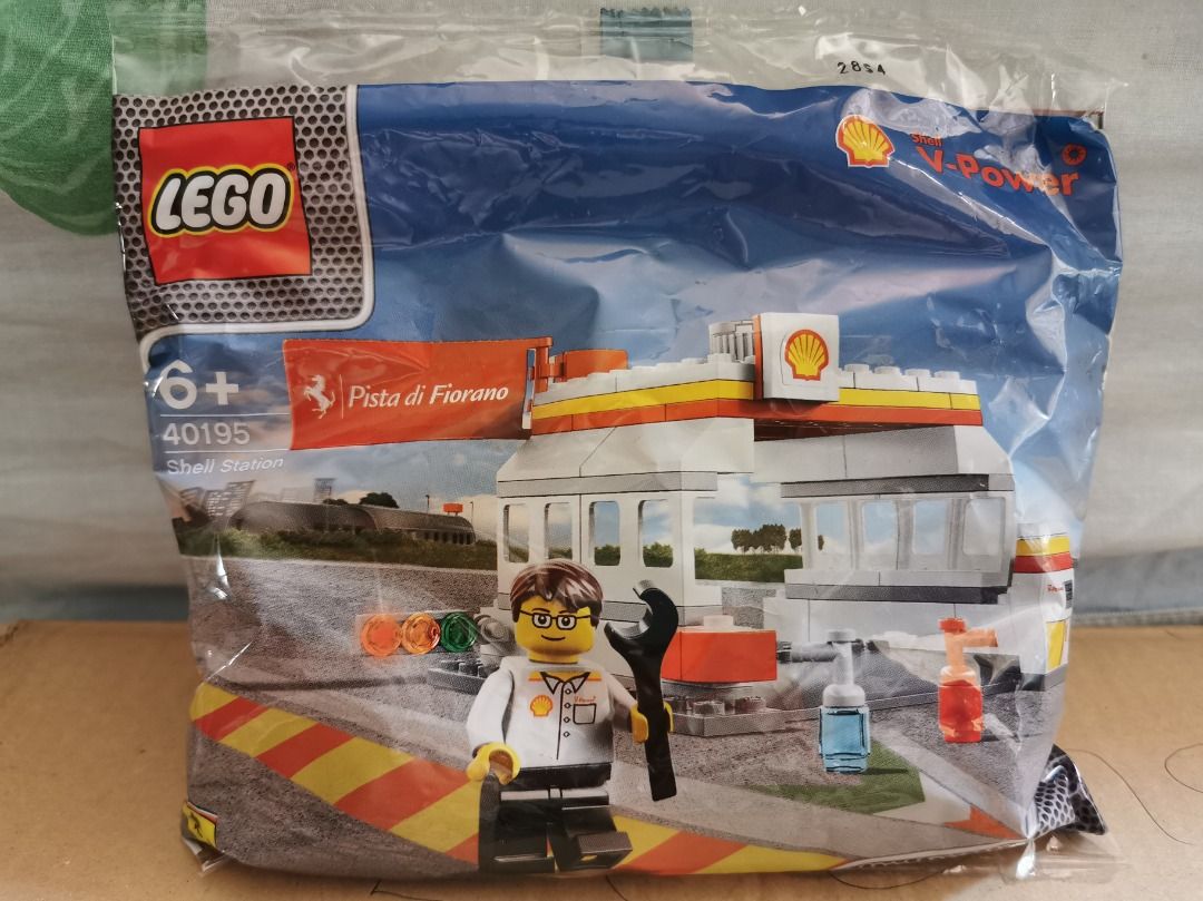 Lego 40195 Ferrari Shell V-Power Shell Station Polybag, Hobbies & Toys ...