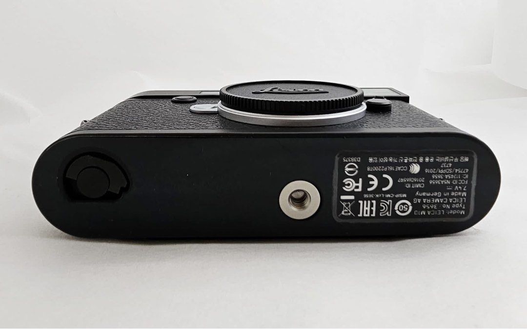Leica M10 Black full set papers, Photography, Cameras on Carousell