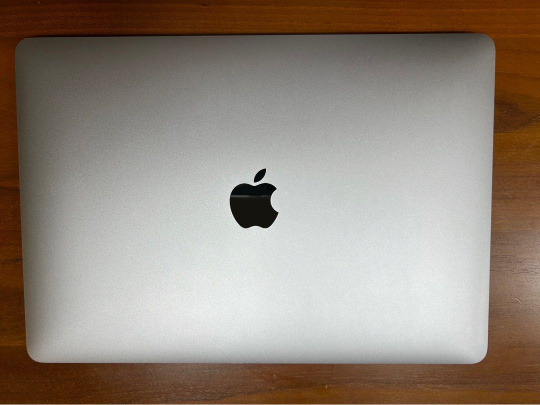 MacBook Air 13 inch M1 256GB 8GB Silver, Computers & Tech, Laptops ...