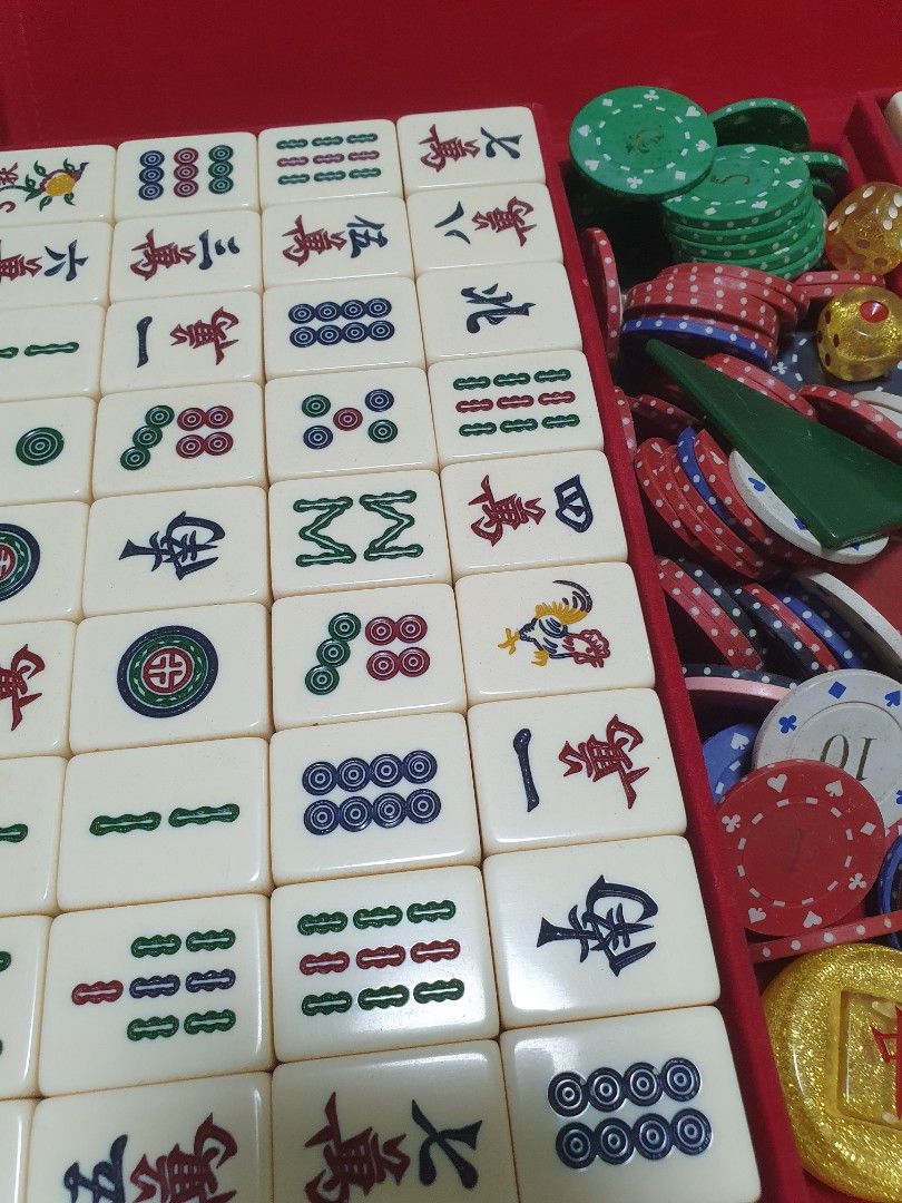 Mahjong set (complete set), Hobbies & Toys, Toys & Games on Carousell